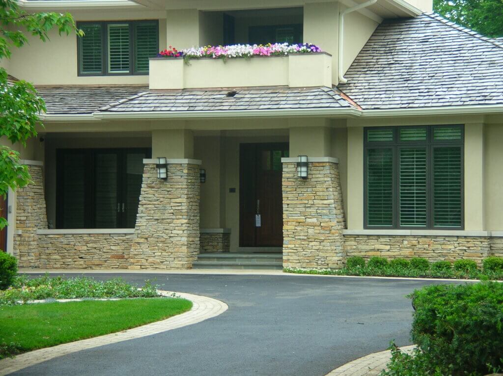 Chilton Weathered Edge With Red Ledgestone - State Material Mason Supply